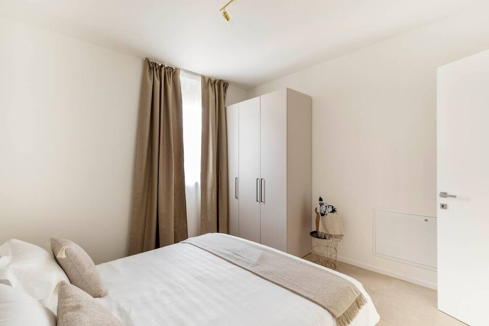 Charming New Apt With Ac, Private Garden & Garage - Lugano