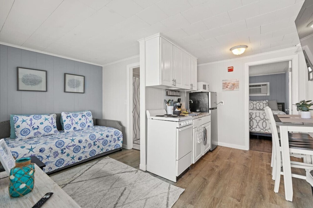 Stylish 1br Suite Steps To The Beach 467 - Old Orchard Beach, ME