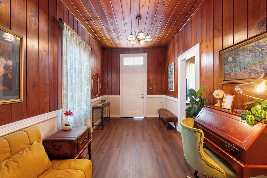 Historic Home Near Downtown Pensacola - Only 8.8 Miles To The Beach! - Pensacola, FL