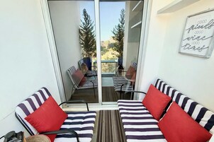 Suite-Estúdio Deluxe, varanda, Vista para a cidade | Varanda