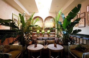 Café da manhã com buffet todos os dias (USD 30 por pessoa) 