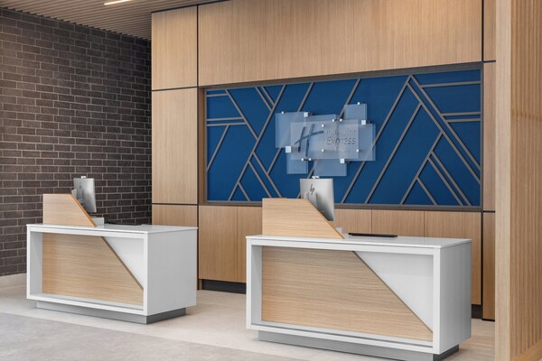 Holiday Inn Express Montreal Airport - St-laurent By Ihg - Dorval