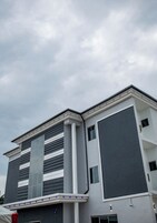 Fachada da propriedade