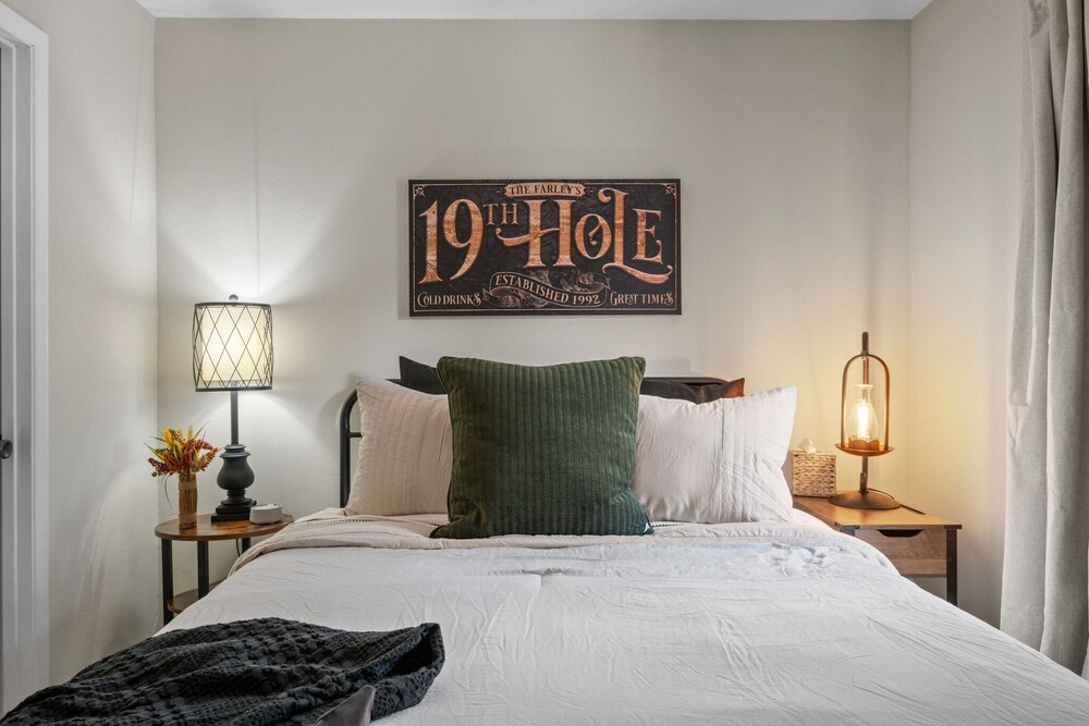 The Club House, 1-bedroom Condo With Wifi, On The 18th Hole In Welcoming Daphne - Daphne, AL