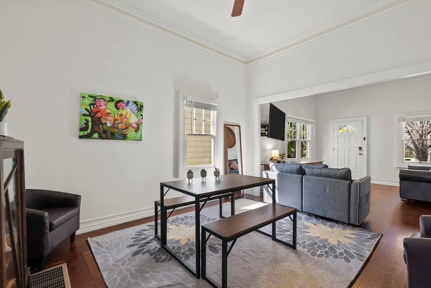 Hot Tub | Prime Dwtn Napa | 3 Bed | 2 Bath - Napa, CA