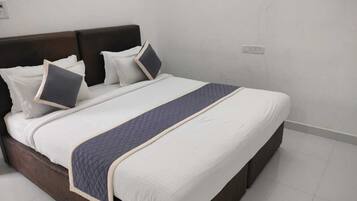 Quarto Duplo Deluxe | Wi-fi grátis, roupa de cama fornecida