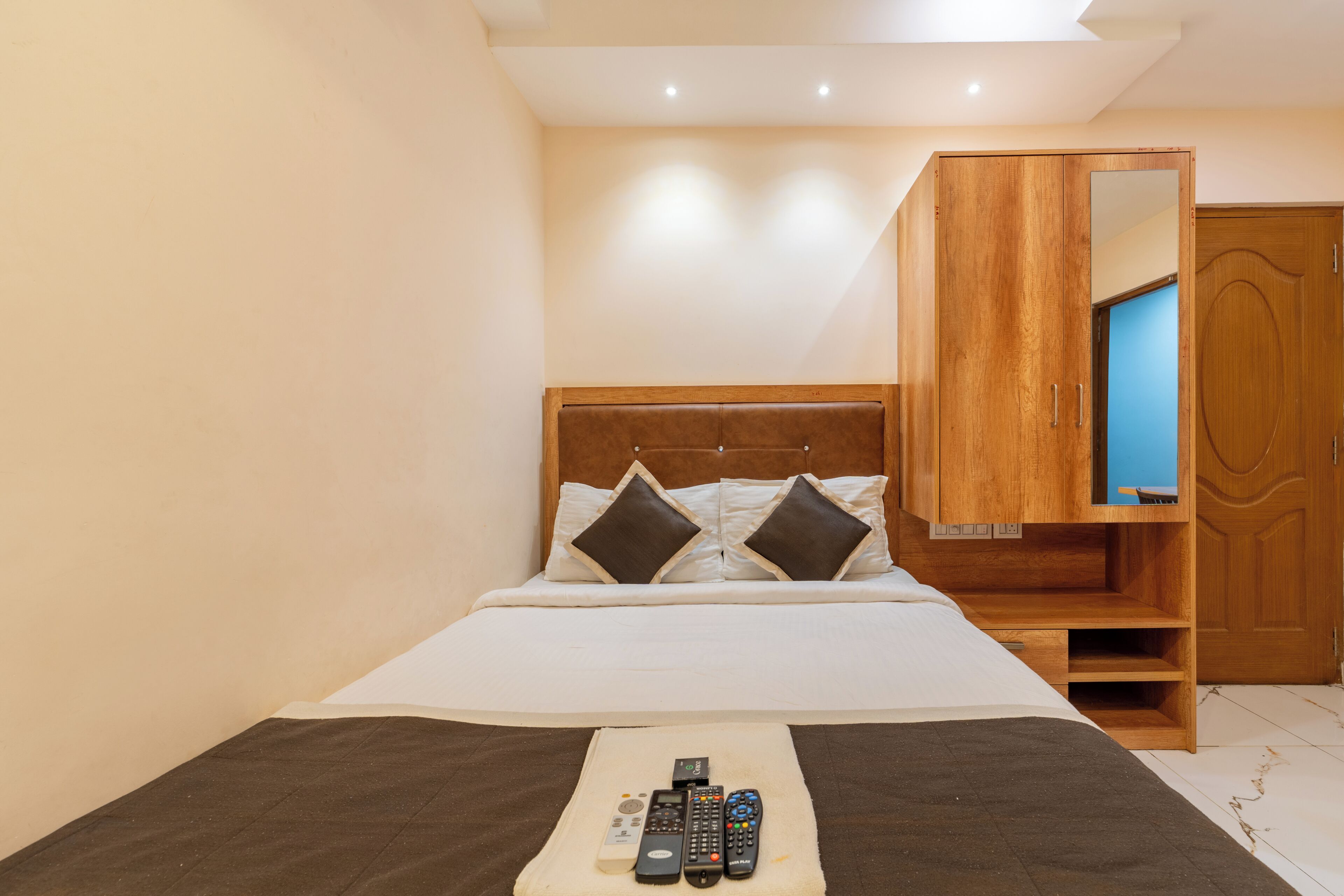 Quarto casal luxo | Wi-Fi de cortesia