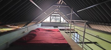 Family Room | Quartos à prova de som, Wi-Fi de cortesia