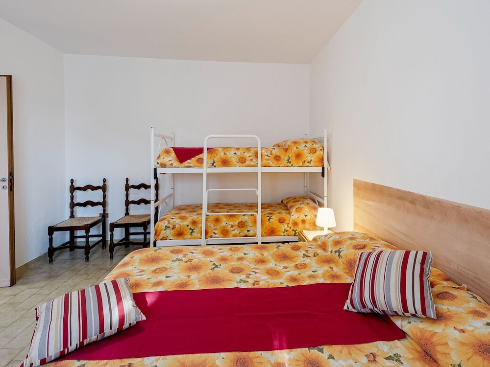 Apartment In Loano With Shared Pool-formerly Tui Ferienhaus - Borghetto Santo spirito