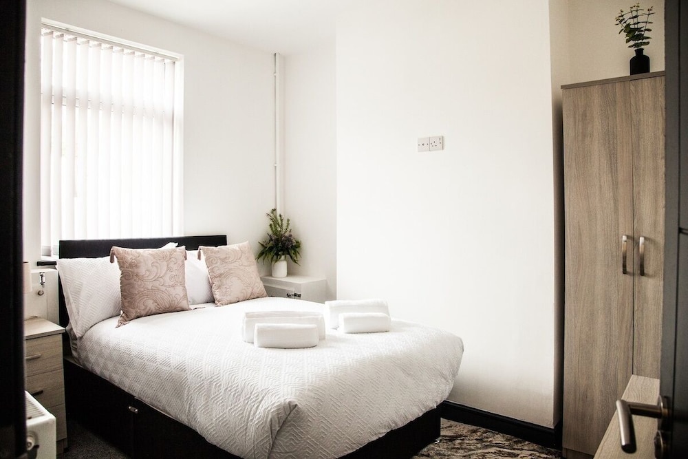 Entire Home In Stoke-on-trent. - Stoke-on-Trent