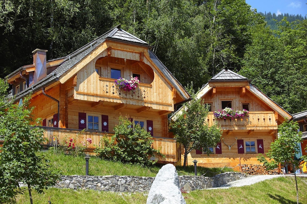 Chalet In Neukirchen For 4 People - Neukirchen am Großvenediger