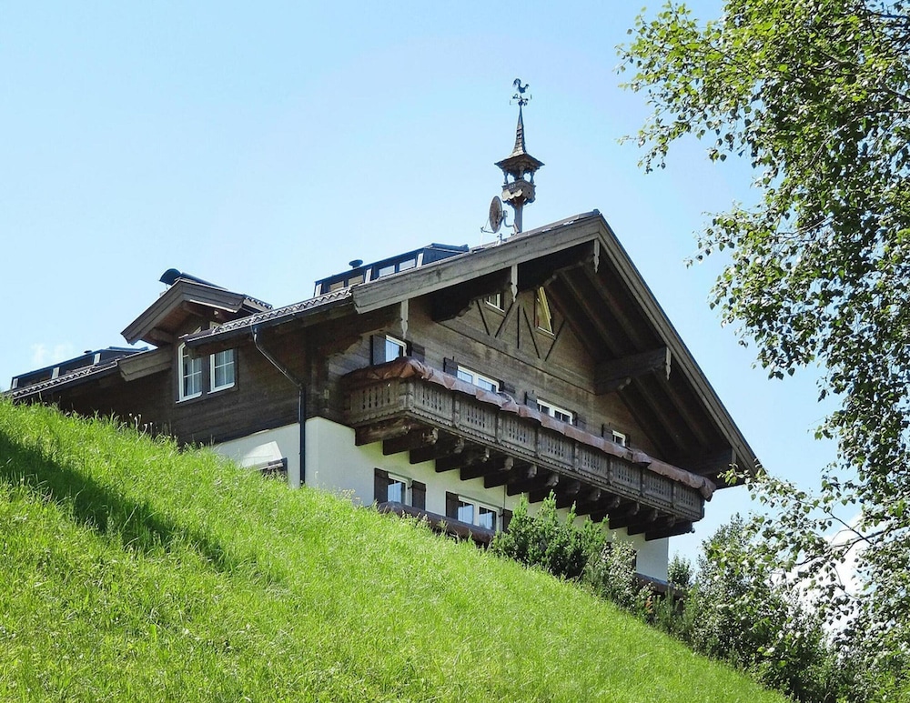 Landhaus Salzburg, Dienten - Dienten