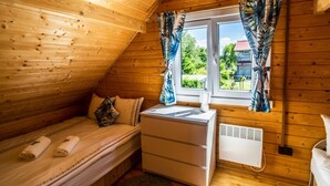 Casa | 2 quartos, individualmente mobiliados, roupa de cama