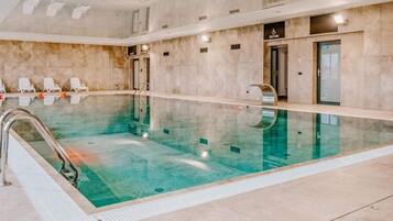 Apartamento | Piscina | Piscina interna, piscina externa