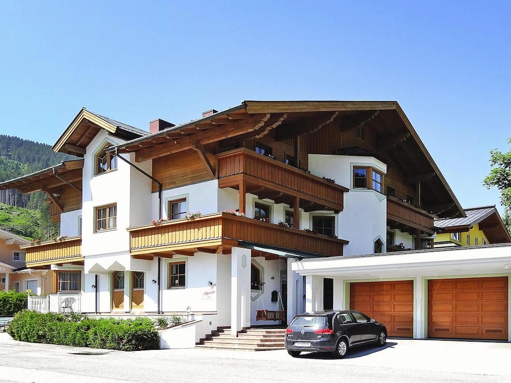 Apartment In Filzmoos Near Ski Amade - Filzmoos