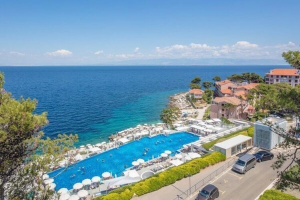 Apartment In Veli Losinj By The Beach - Veli Lošinj