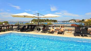 Apartamento | Piscina | Piscina externa, piscina aquecida