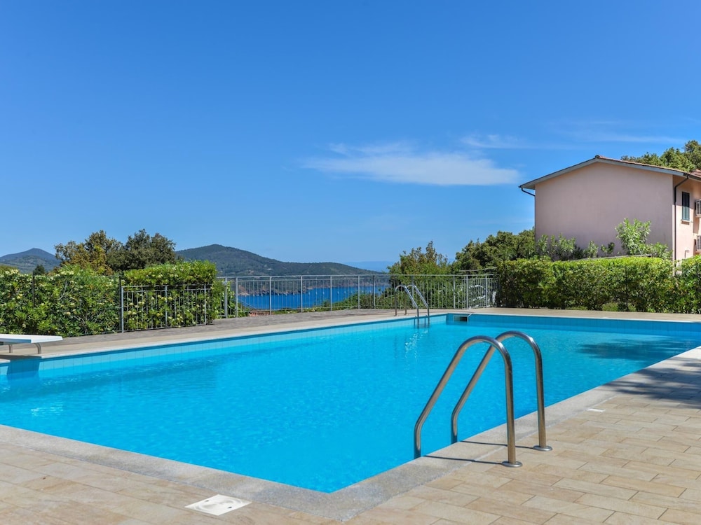Apartment With Pool In Capoliveri - Capoliveri