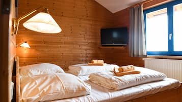 Casa | 2 quartos, com mobília individualizada