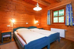 Casa | 2 quartos, com mobília individualizada, roupa de cama fornecida 