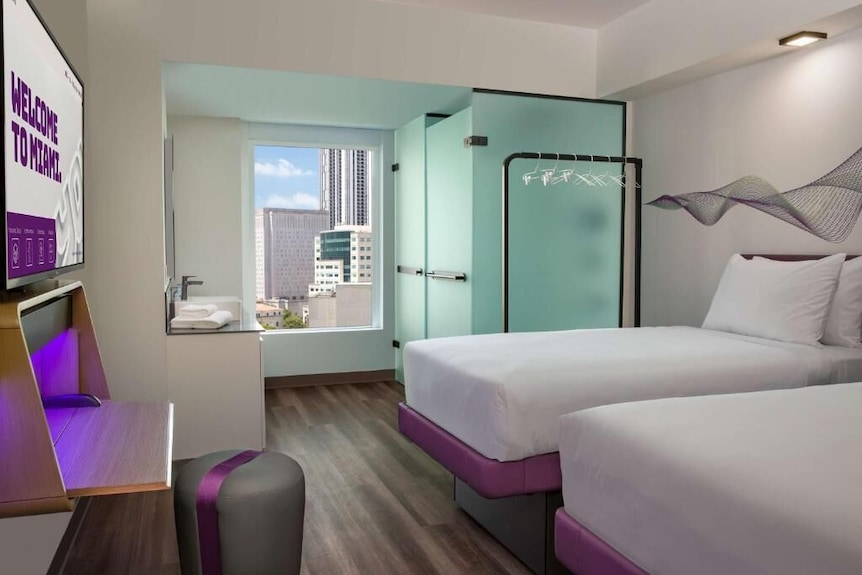 4 Vibrant Stays In Downtown Miami W/ Rooftop Pool Near Beach & Nightlife! - Miami
