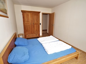 Casa | 3 quartos, com mobília individualizada 