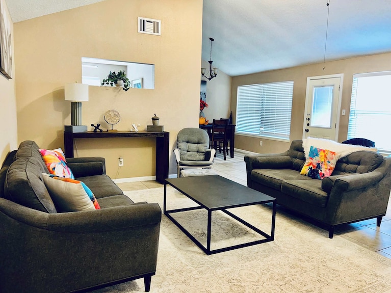 Katy Hideaway - Charming 3 Bdr! - Katy, TX