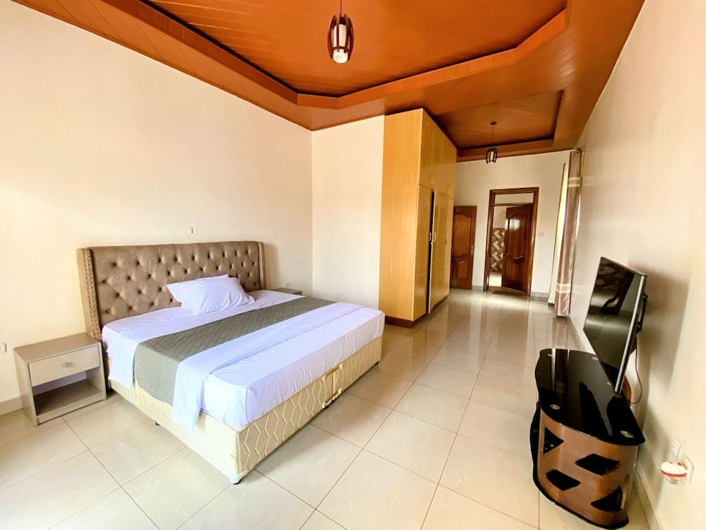 Africa Luxury Tours & Accommodation - Kigali