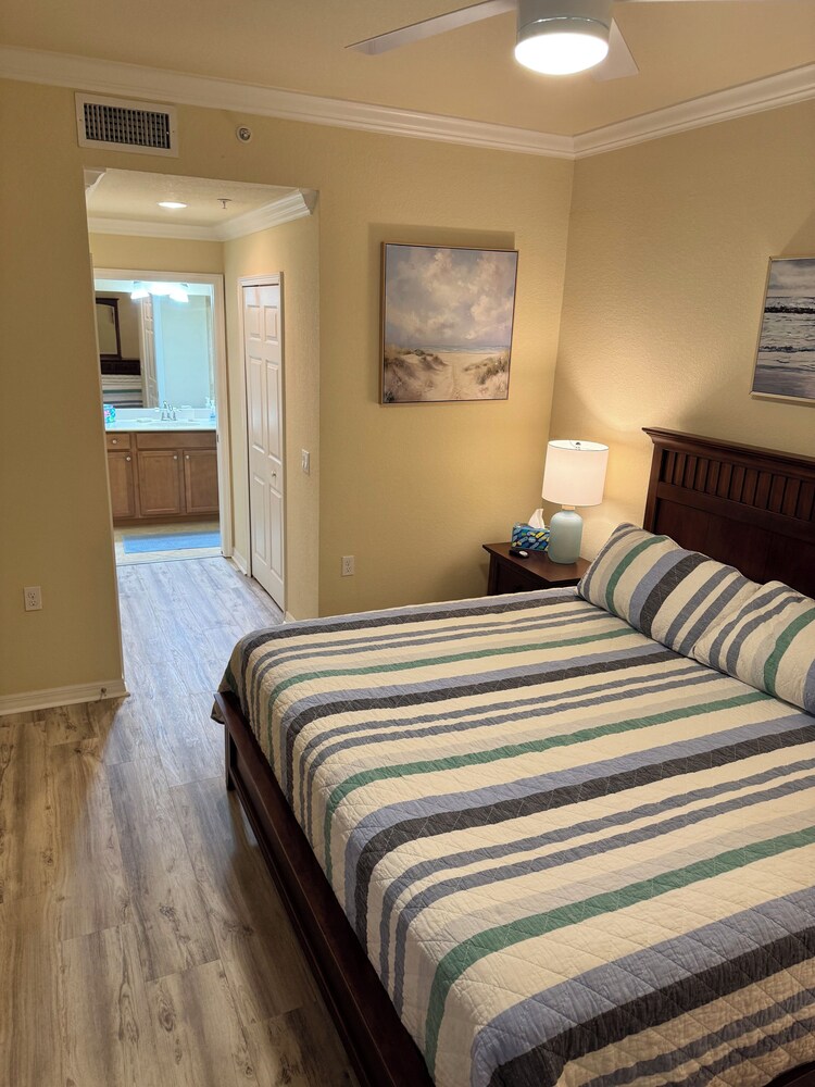 Fabulous 3rd floor 2 bed/2 bath Condo in River Strand Golf and Country ...