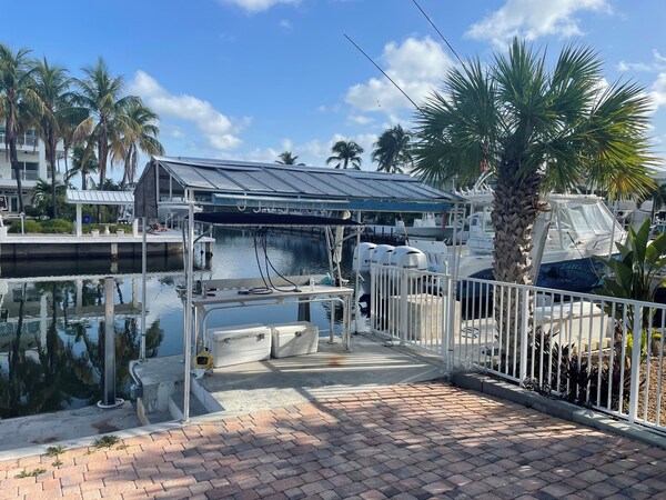 Charming 2-bedroom Apartment With Wifi, Ac In Serene Islamorada. 75' Dock - Islamorada, FL