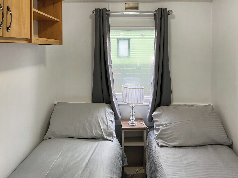 2 Bedroom Accommodation In Forfar - Scotland