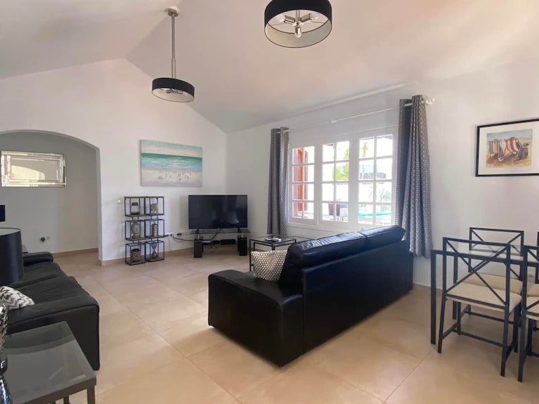 Villa Alicia, Moderne Exklusive Villa In Puerto Del Carmen - Aéroport Arrecife (ACE)