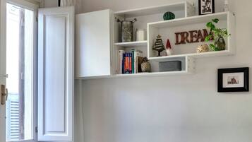 Apartamento | 1 quarto, secretária adequada para computadores portáteis