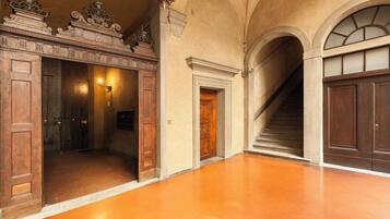 Entrada (vista interior)