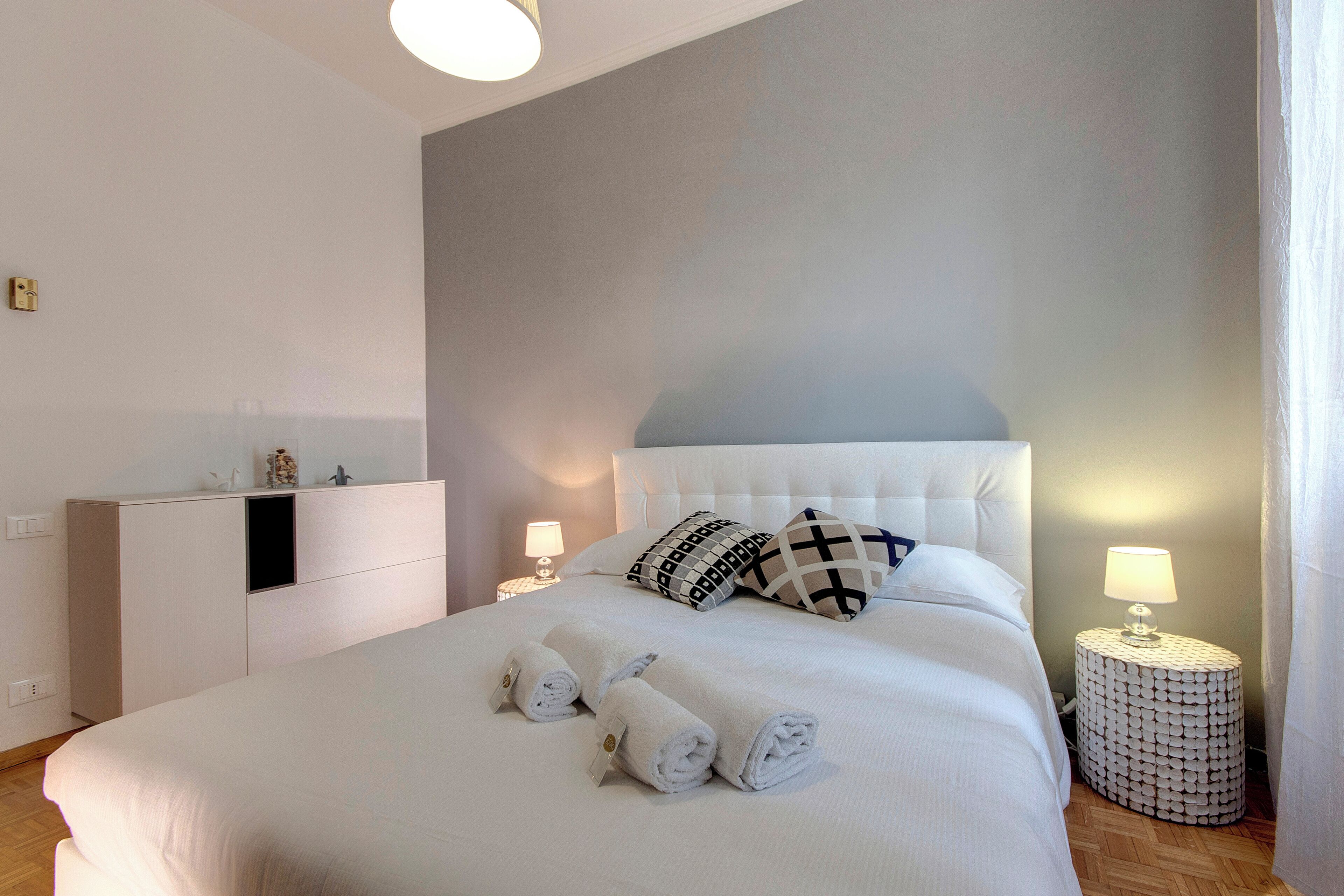 Apartamento | 3 quartos, secretária adequada para computadores portáteis 