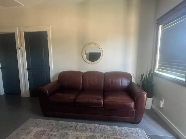 Country-chic Private House With Laundry.\n - Queen Creek, AZ