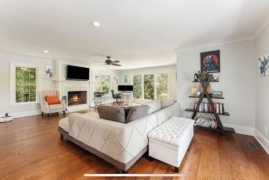 Private 4-bedroom Lakeside Estate Sleeps 10 With Pool, Fire-pit, Wi-fi, Ac - Charleston, SC