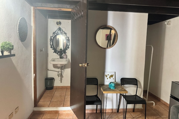 Quarto Quádruplo (1) | Casa de banho | Um polibã, artigos de higiene pessoal grátis