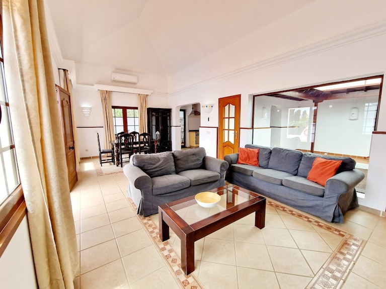 Villa Marta With Private Heated Pool - Playa Blanca