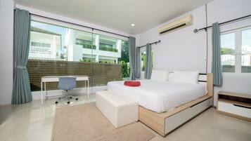 Vila design, 3 quartos, piscina particular, vista para a piscina | 3 quartos, berços grátis, Wi-Fi de cortesia, roupa de cama