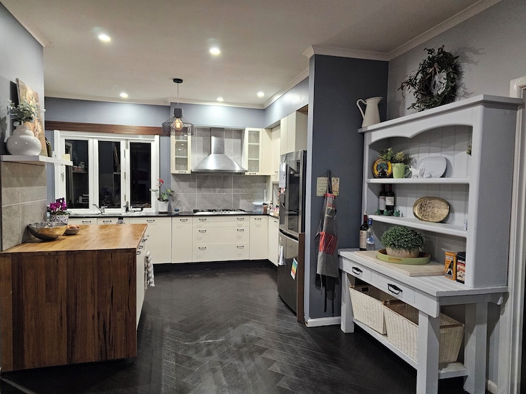 Trawalla - An Entire House & Pool Bar - Great For Groups - Lake George, New South Wales