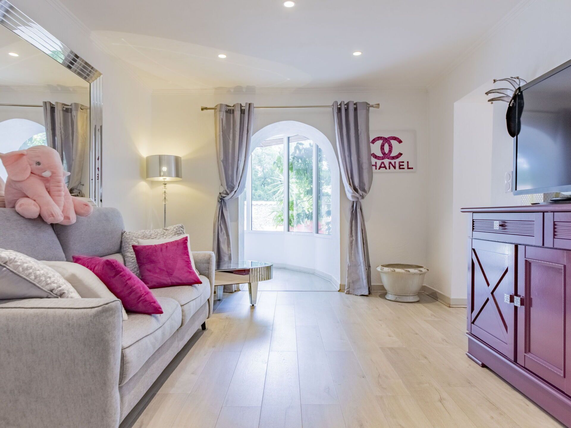 Maison De Vacances Privée Avec Climatisation, Piscine Privée, Bain à Remous, Wifi, Tv, Terrasse - Nîmes