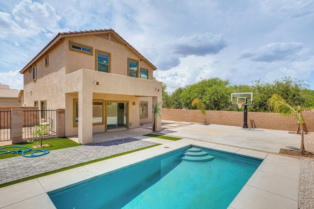Pet-friendly Marana Home: 20 Mi To Tucson! - Red Rock, AZ