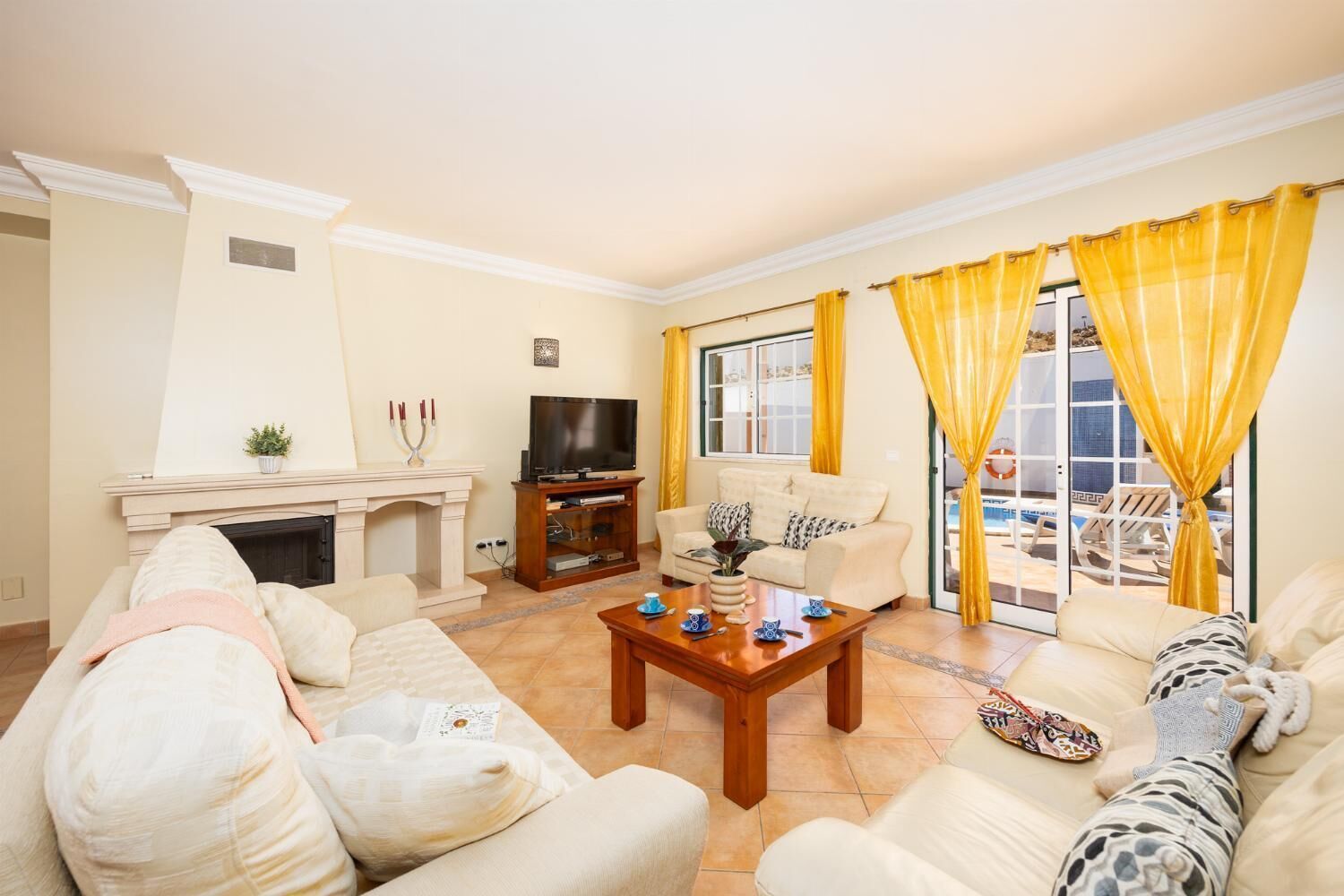 Villa Santa Maria - Three Bedroom Villa, Sleeps 7 - Albufeira