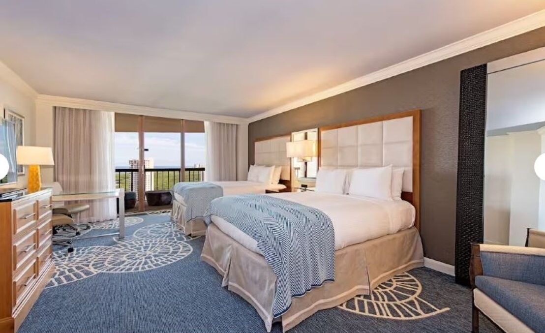 Ultimate Beach Resort Retreat Perfect For Friends And Family | Outdoor Pools - Naples, FL