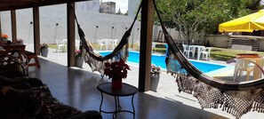 Piscina externa sazonal