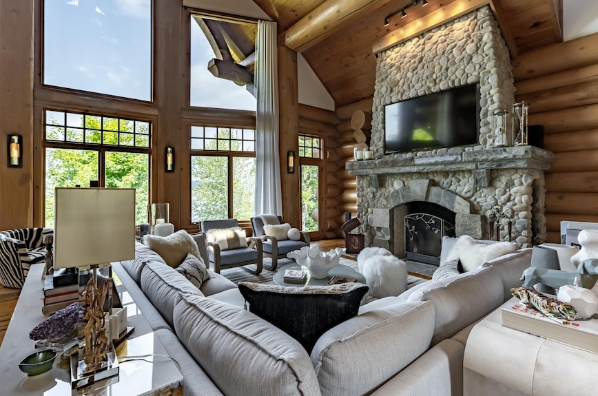 Stunning 8 Bed 8 Bath Cottage On Lake Rosseau With Boathouse! - Ontario