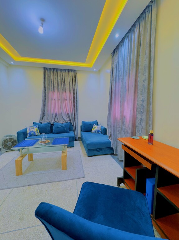 Quiet Central Home Near Beach - High Speed Wifi, Free Parking & Private Entry - Agadir