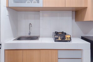 Estúdio | Cozinha privada | Um frigorífico, uma placa de cozinha, uma panela elétrica de arroz 