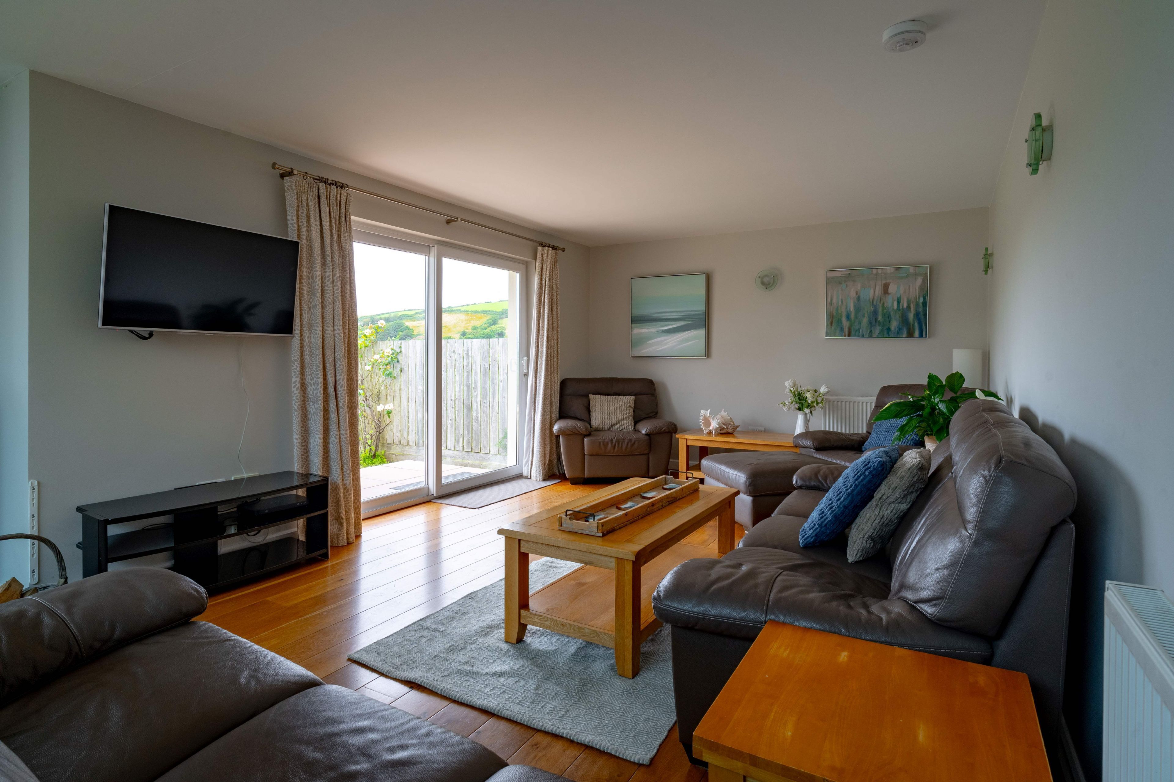 Pebbles Rest  -  A Bungalow  That Sleeps 11 Guests  In 5 Bedrooms - ウーラクーム